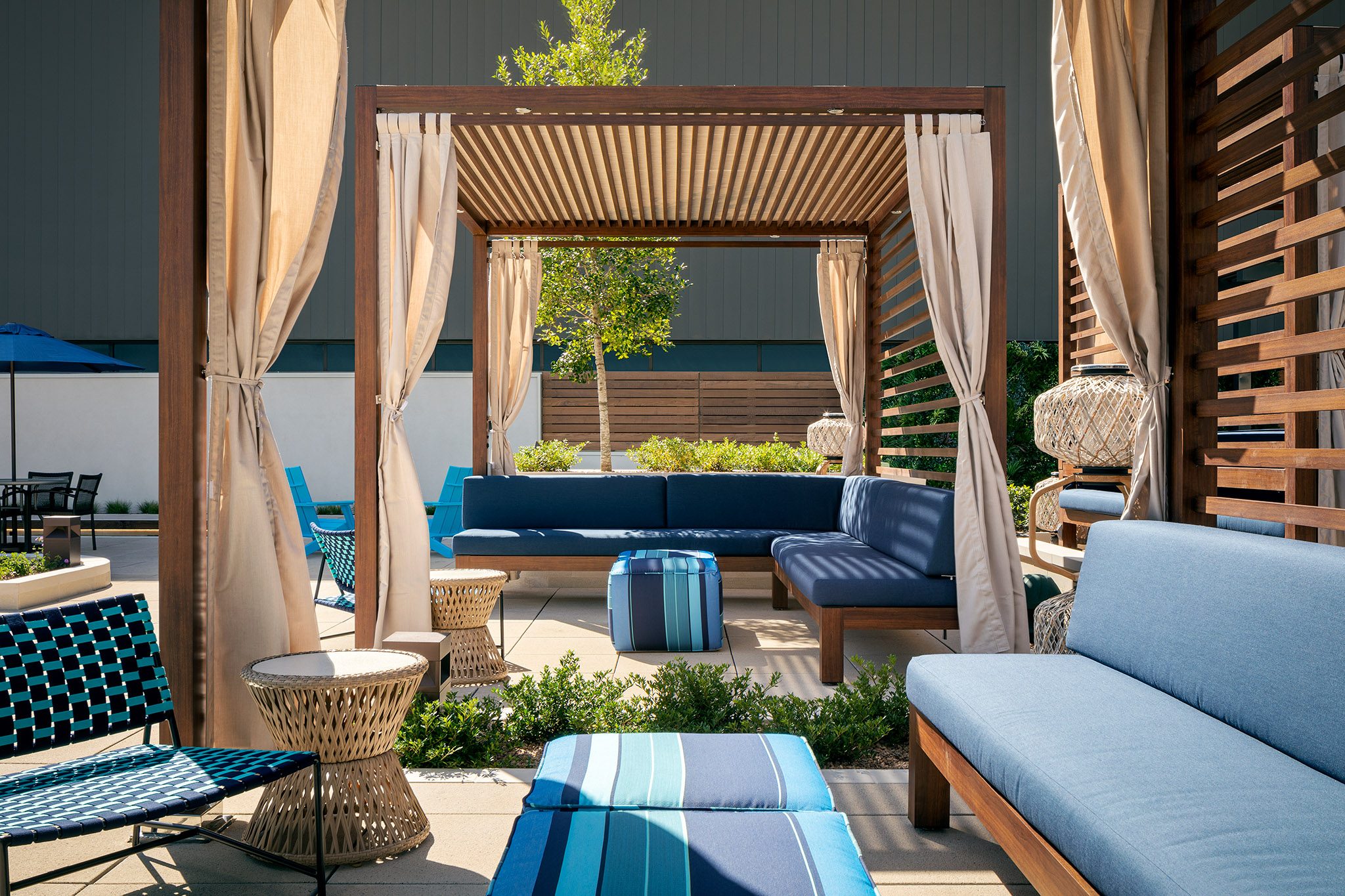 Luxury Amenities at Oakbrook | Life Time